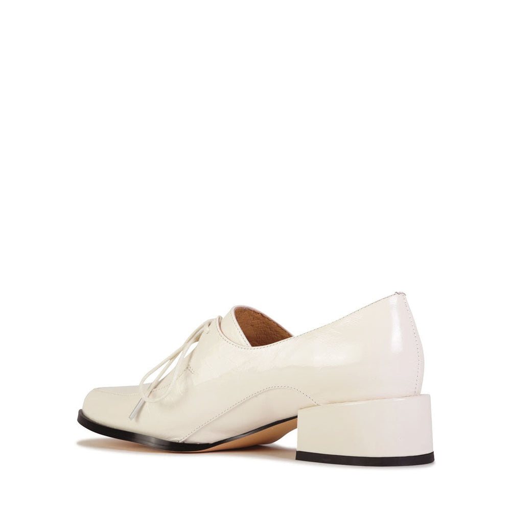 EOS Footwear | CASI loafers | Womens leather lace up derby shoe