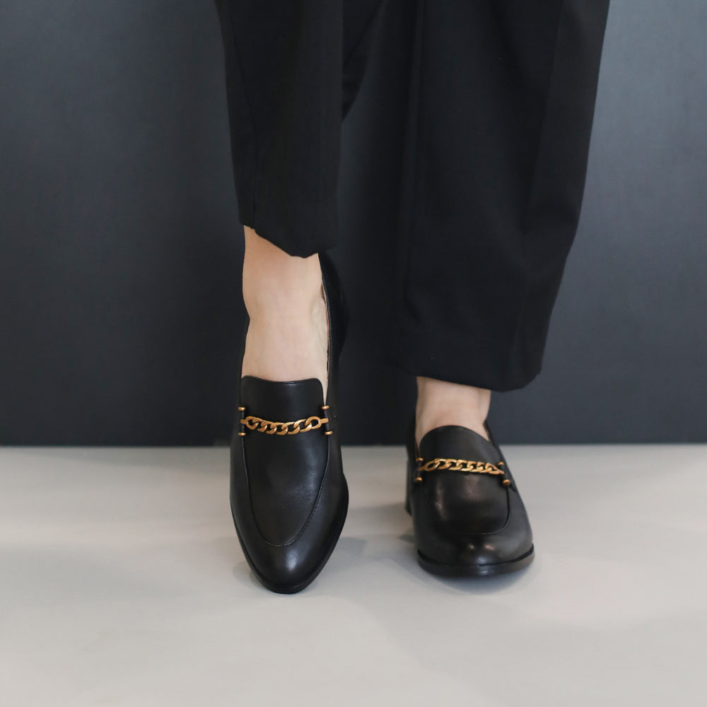 EOS Castella | Women Loafers | Classic Design Metal Chain