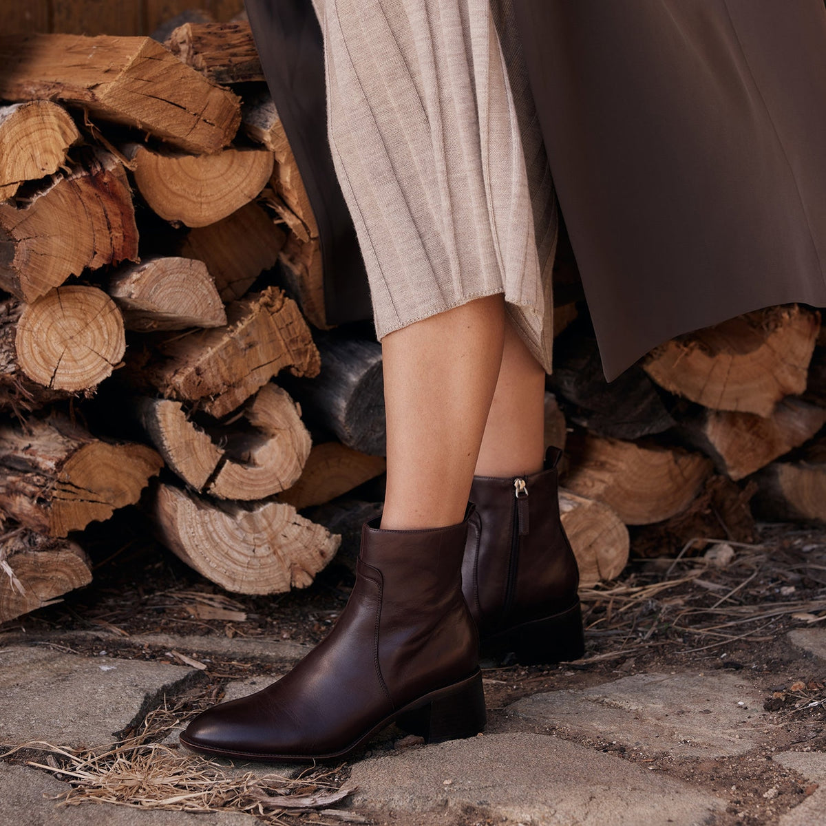 EOS Footwear l Shop Sale Up to 60% Off