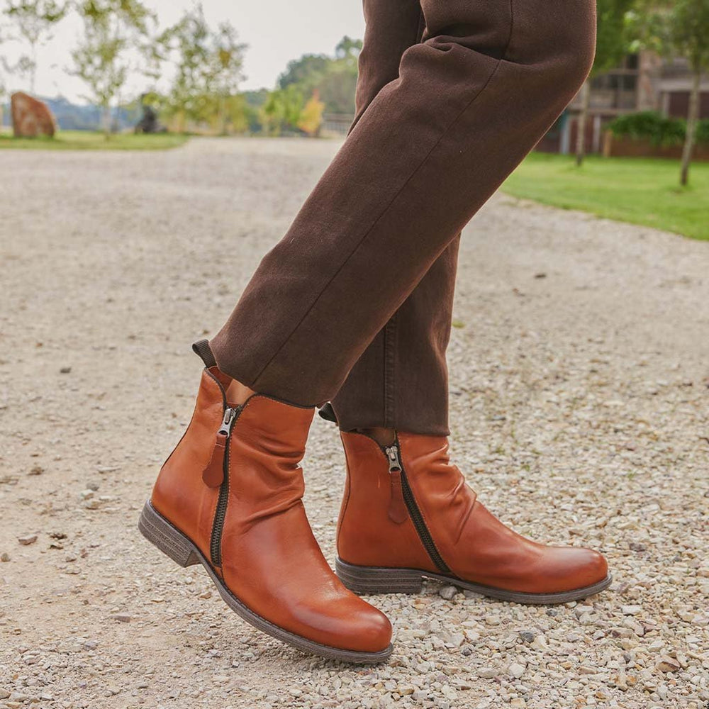 EOS Footwear l Shop Sale Up to 50% Off